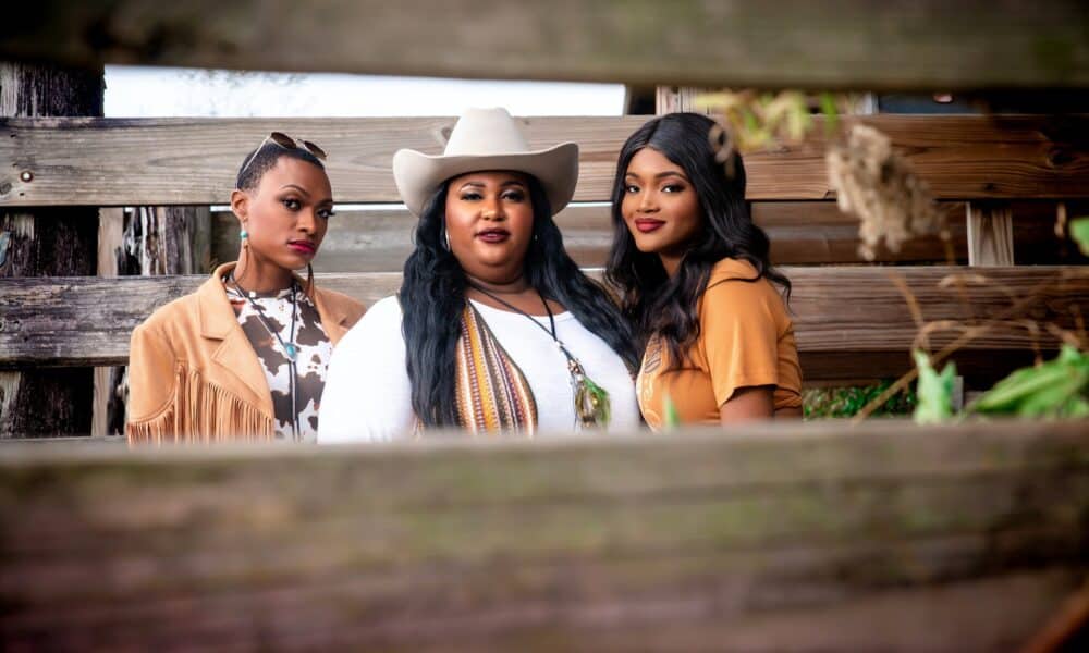 Chapel Hart is ready to put the country back in Nashville - Vicksburg ...